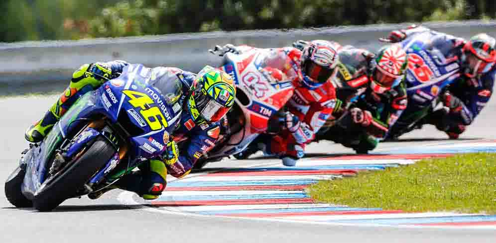 Rossi Lemah Dalam Sistem Flag to Flag | LAzone.id