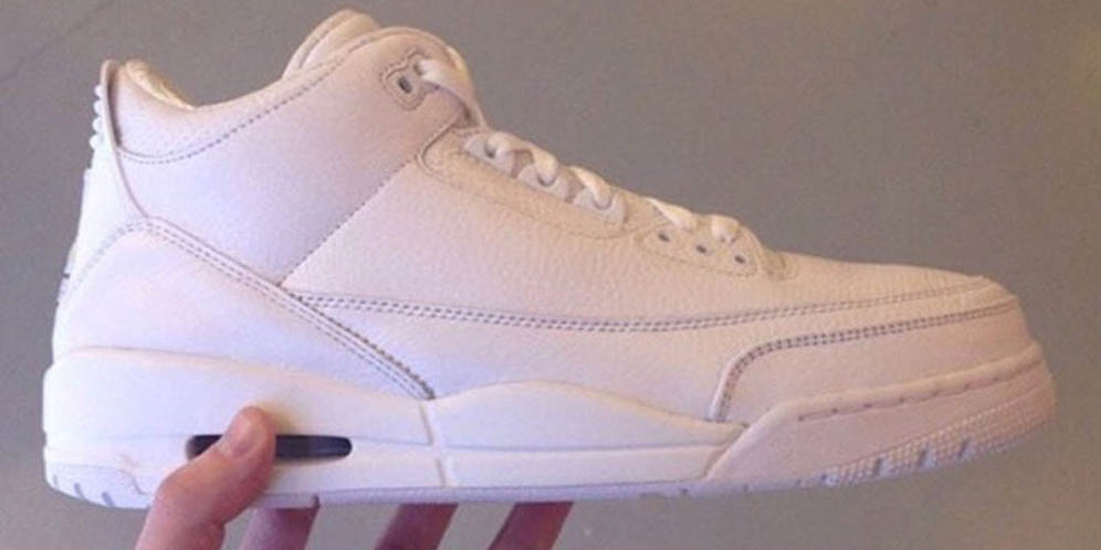 Pasti Naksir Deh Sama Air Jordan 3 'Triple White' Ini | LAzone.id