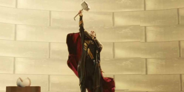 Ketika Loki Kuasai Palu Thor | LAzone.id