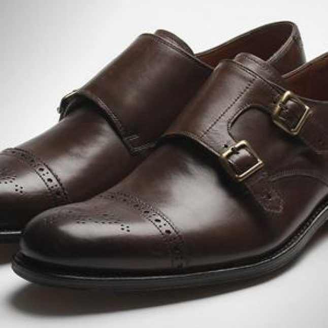 Gurat Sepatu Klasik Yang Tetap Abadi | LAzone.id