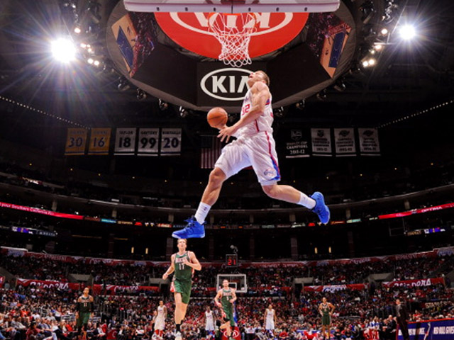 Another Streetball Move in the NBA | LAzone.id