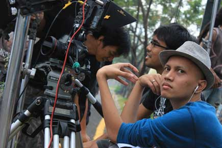 Sutradara Muda Iqbal Rais Meninggal Dunia | LAzone.id