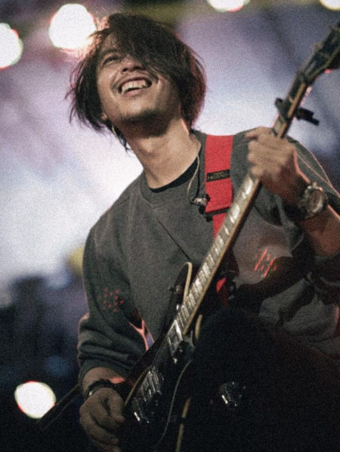 7 Fakta Fiersa Besari Musisi Petualang | LAzone.id