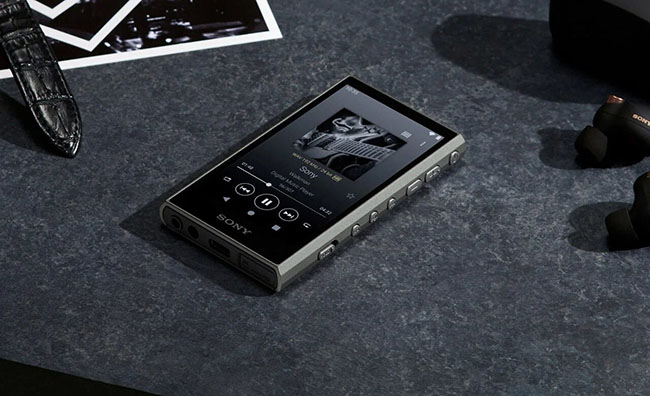 Walkman Bersuara Lagi Setelah 44 Tahun | LAzone.id