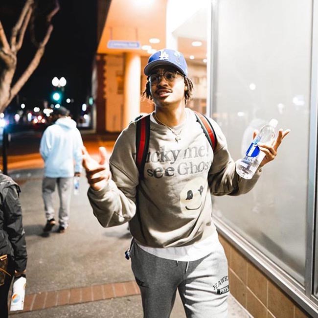 Jordan Poole: Nerd Style Tapi Funky | LAzone.id