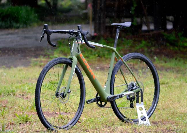 Perbandingan Sepeda Gravel dengan Hybrid | LAzone.id